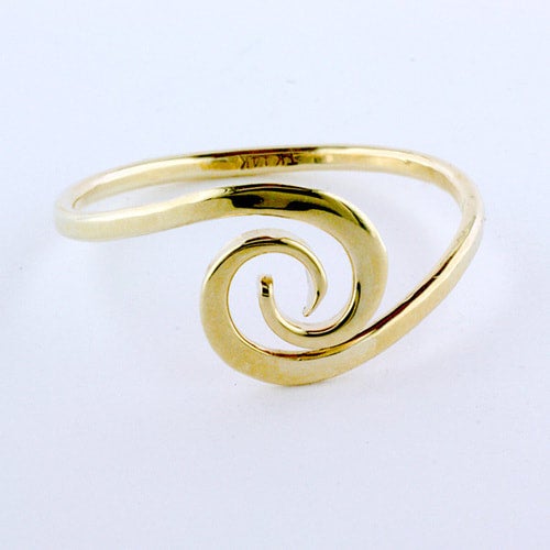Curled Wave Ring Hand-Forged 14K Yellow Gold Ring | The Gilded Oyster